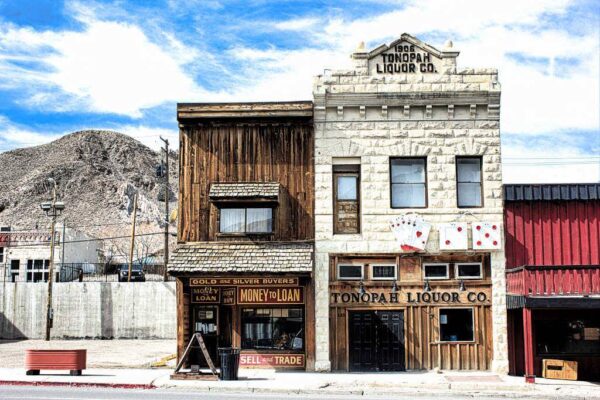 Tonopah, Nevada: Hidden Gems, History & Things to Do (Guide)
